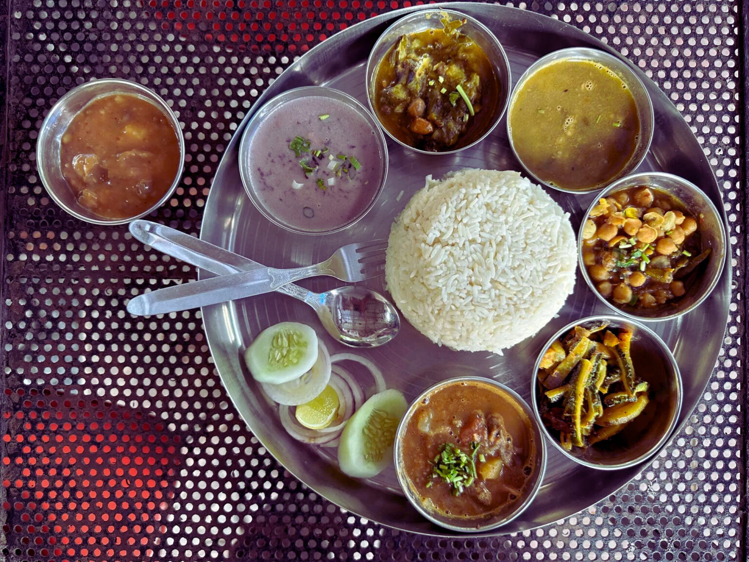 10 Famous Indore Markets | Famous India