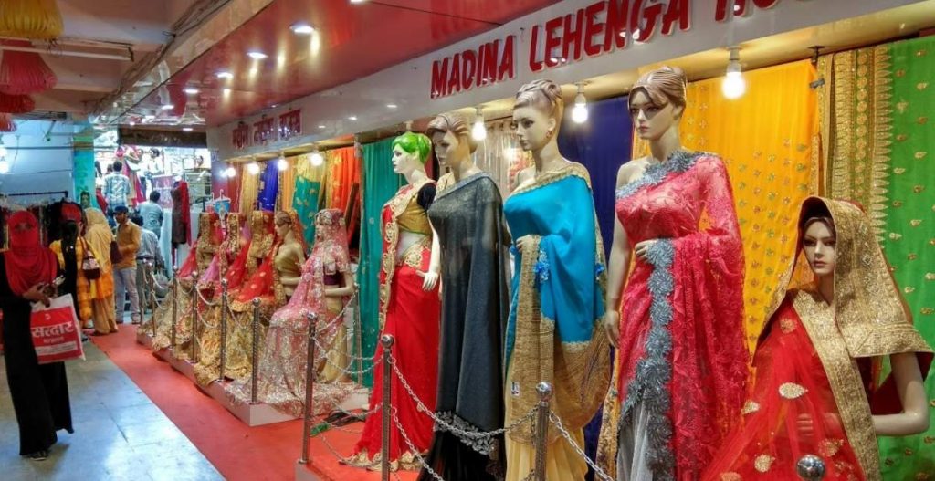 10 Famous Indore Markets | Famous India