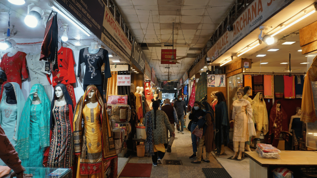 10 Famous Indore Markets | Famous India